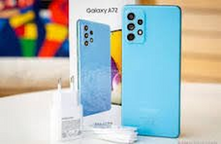 Exploring The Samsung Galaxy A72 In The UAE
